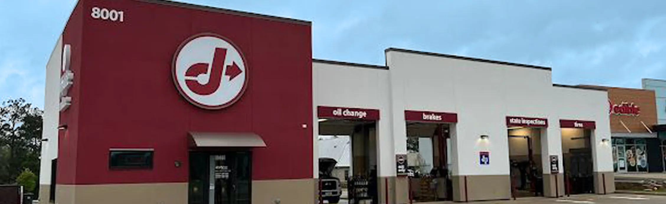Quick Oil Change at 8001 South Broadway Avenue in Tyler, TX | Jiffy Lube