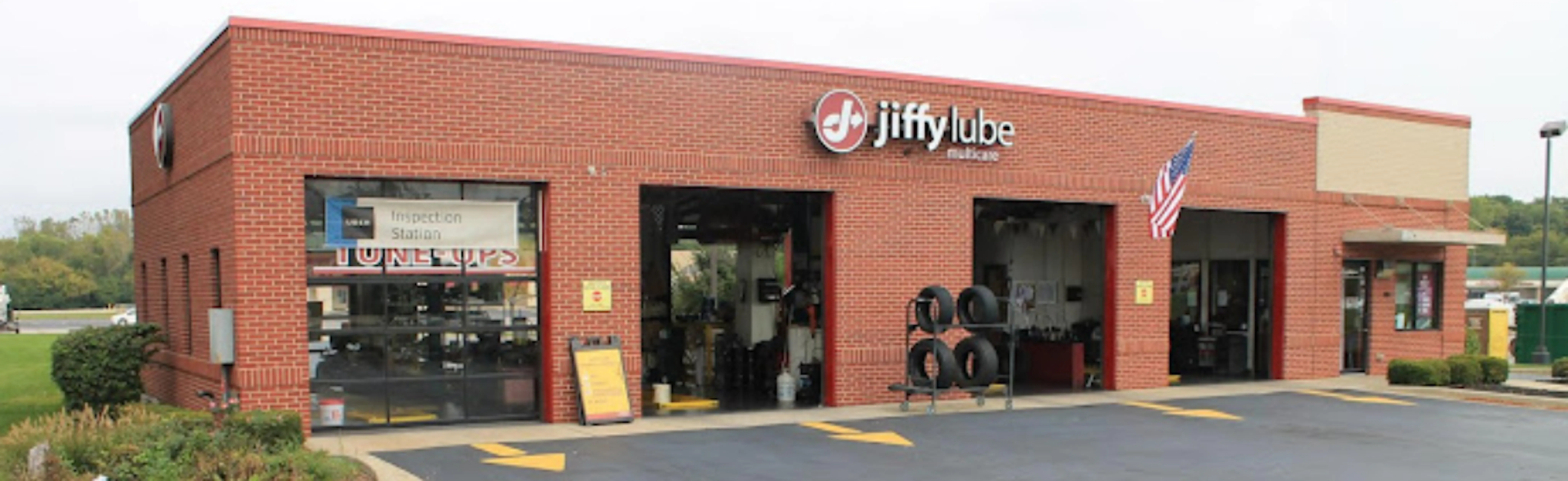 Quick Oil Change at 137 W North Ave in West Chicago, IL | Jiffy Lube